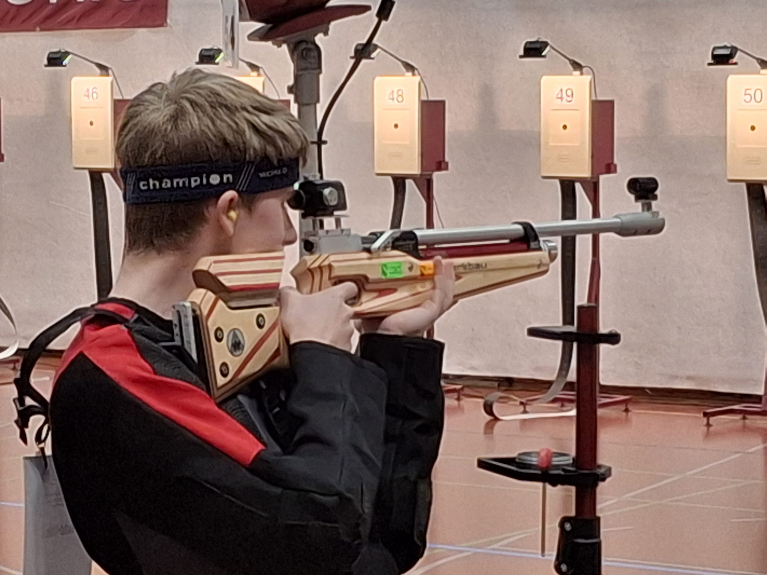 Phillip Hertig ist Luftgewehr-Schweizermeister U17 – Meileneranzeiger